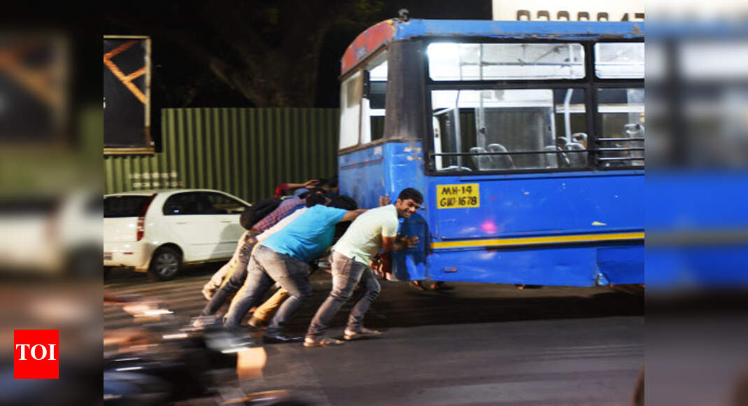 Over next two months, 165 ageing PMPML buses to go off the roads | Pune News - Times of India