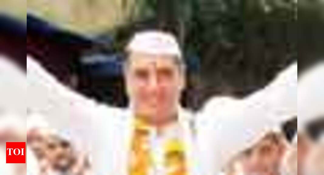 Boman: The dabbawallah | Hindi Movie News - Times of India