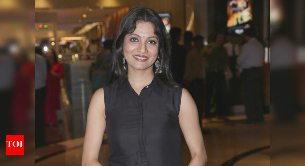 Soumili is having a gala time on the sets of Lokenath - Times of India