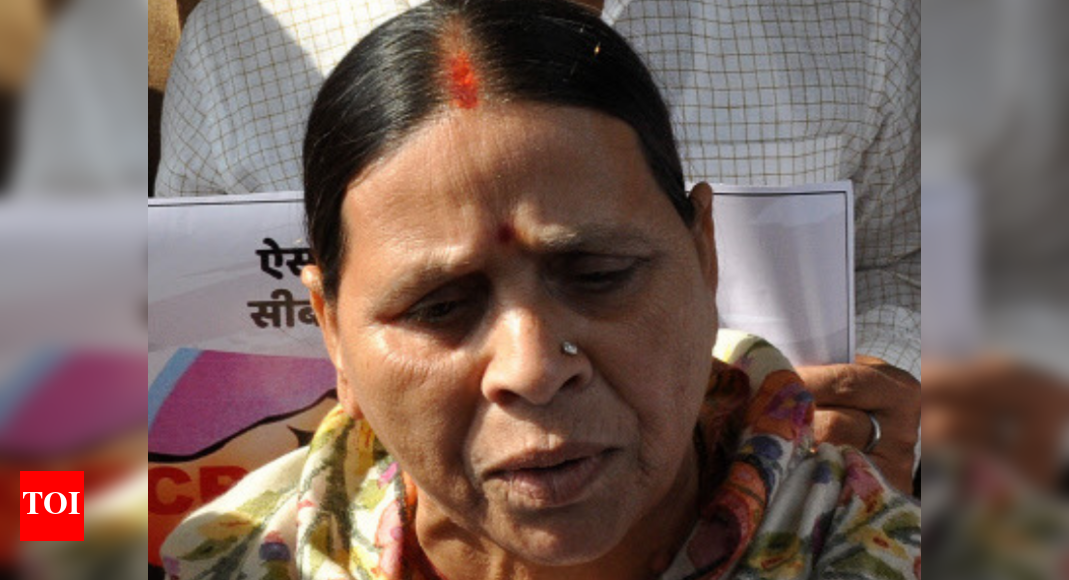 Paswan's daughter slams him for 'angootha chhap' jibe at RJD leader ...