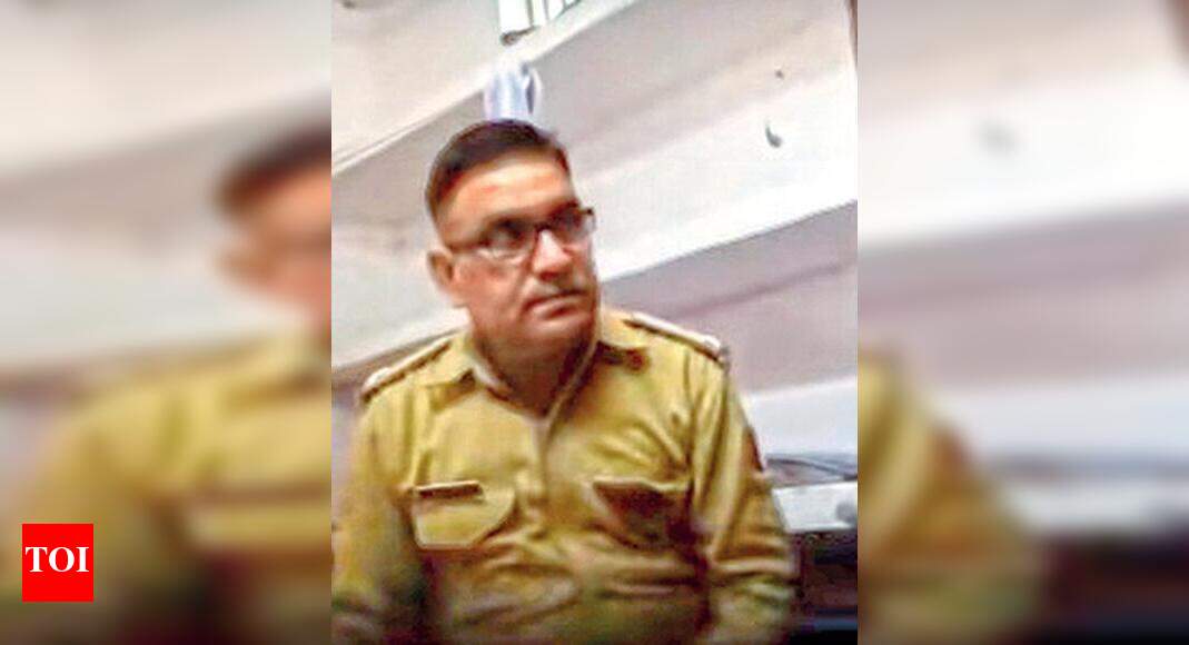 Cop caught on video taking money to move files of arms licence ...