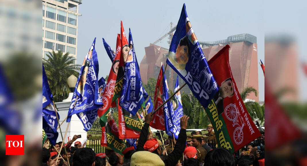 Splash of political colours in Lucknow; social media goes crazy ...