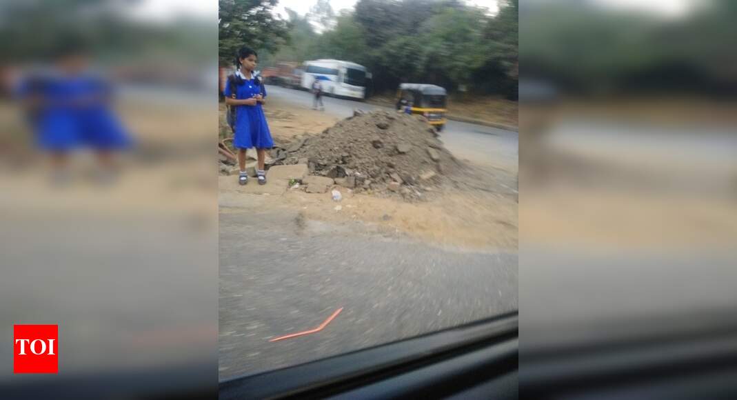 dug up pit at Mahakali caves road- jvlr crossing s - Times of India