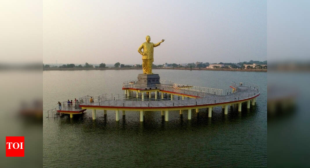 Andhra Pradesh: 36-ft NTR statue to be unveiled on Friday in ...
