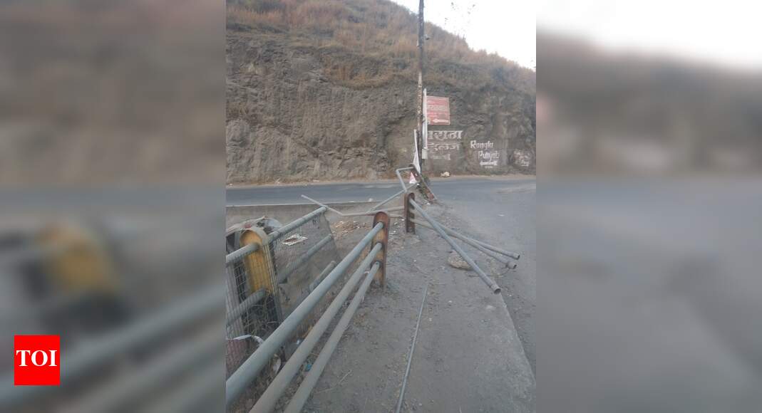 Broken railing on Sus bridge - Times of India