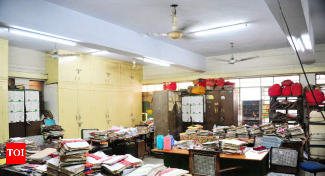 10 percent reservation: 10% quota's fine, but govt cutting jobs too ...