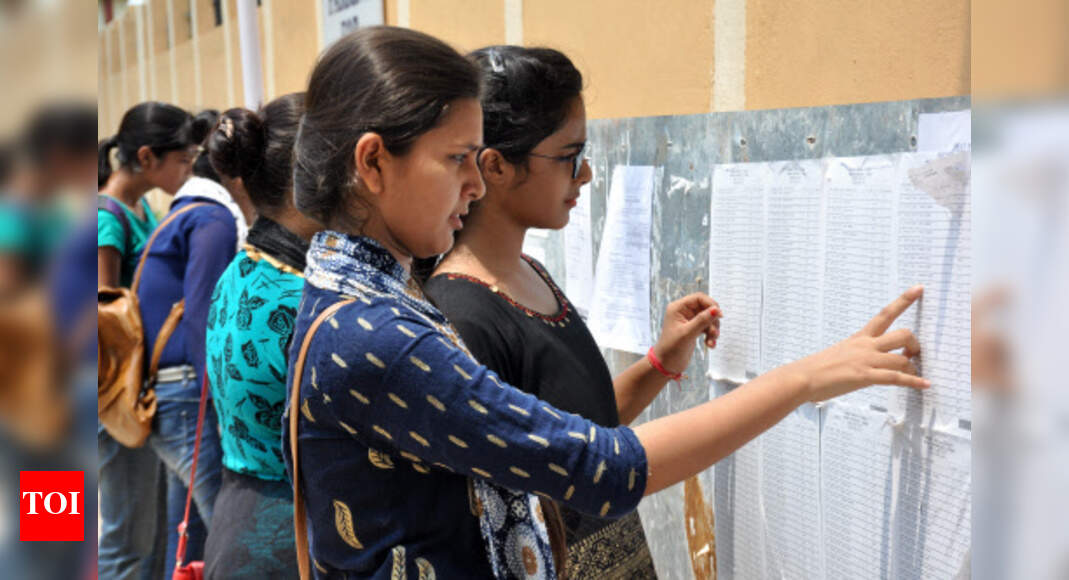 10 percent reservation: Govt to give central institutes money to roll ...