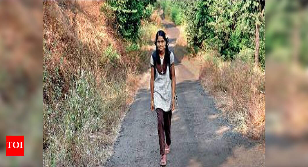 Six days a week, Maharashtra girl set on education treks 14 km through ...