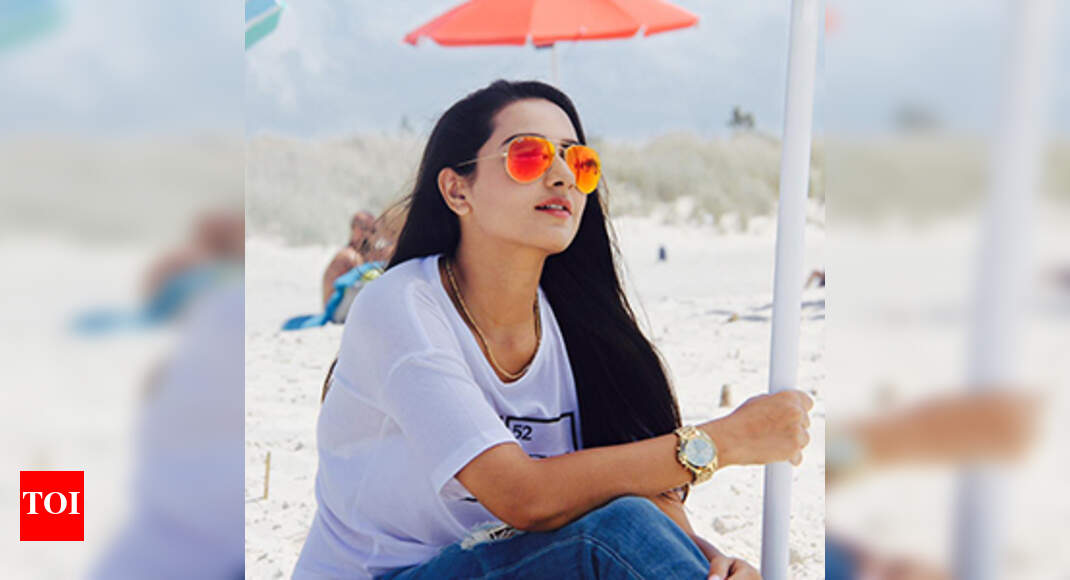 Subhasree shoots despite high fever | Bengali Movie News - Times of India