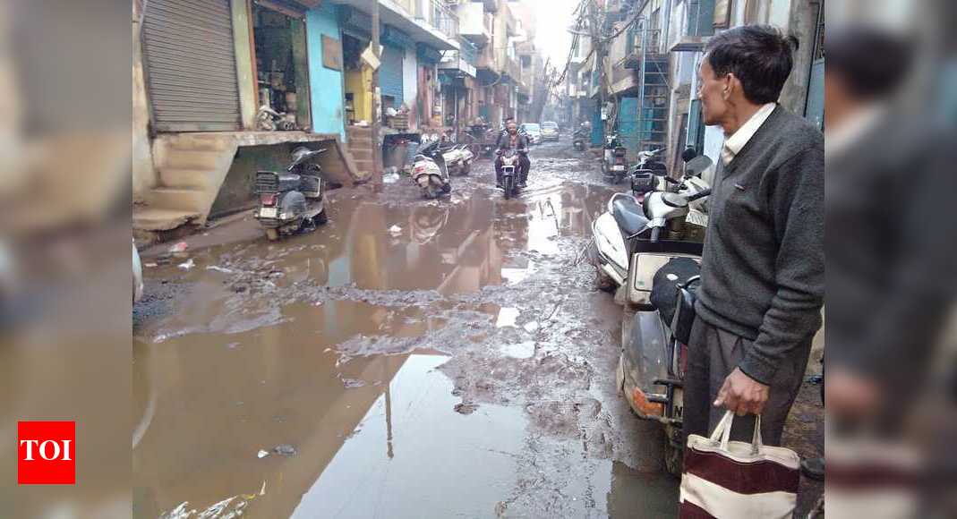 No roads in Anand Parbat - Times of India