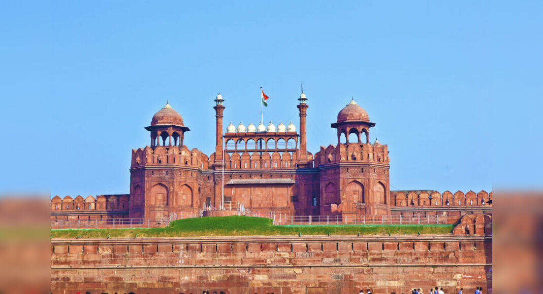 Hotels near Red Fort in Delhi, Delhi - TimesTravel