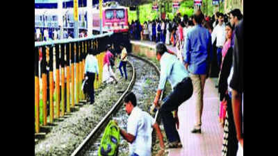 Over 1700 people run over by trains in last 5 years in Agra GRP ...