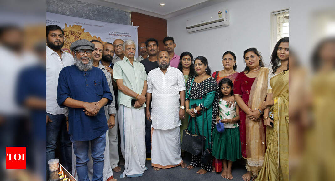 Nari movie's pooja held in Kochi | Events Movie News - Times of India