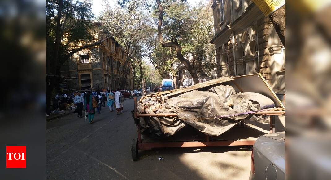 Obstruction on public road - Times of India