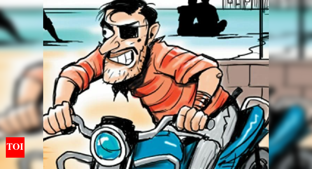 3 UP men held in Delhi for stealing vehicles, snatching mobile phones ...