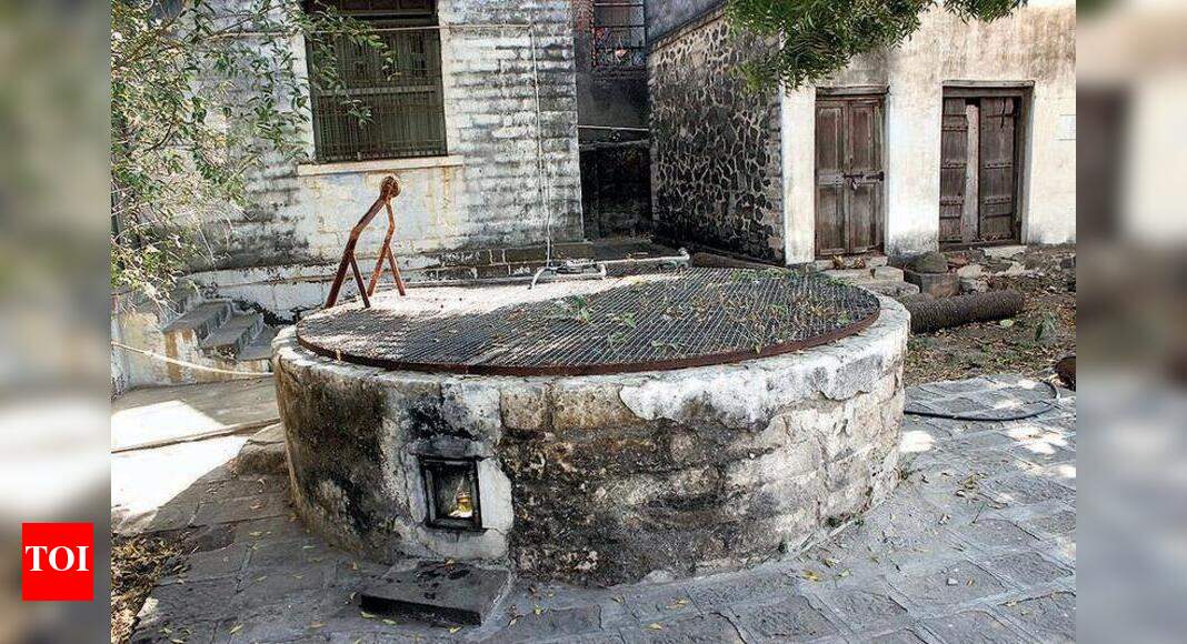 145-year-old Parsi agiyari in Rajkot battered by encroachments | Rajkot ...