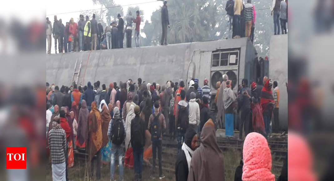 Survivors recount horror of train derailment in Bihar | Patna News ...