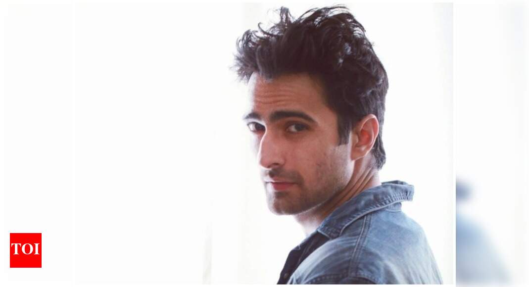 Deepak Wadhwa of ‘Qubool Hai’ fame joins ‘Divya Drishti’ - Times of India