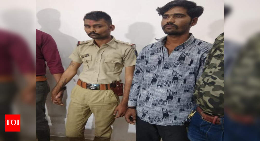 Two fake policemen held in Ahmedabad | Ahmedabad News - Times of India