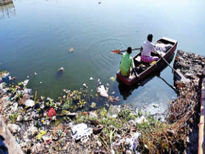 Sewage release reduces Katraj lake to stinking, hyacinth-infested mess ...