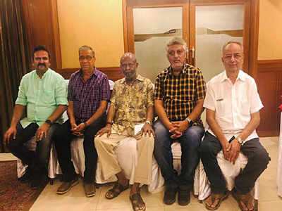 Meets classmates after 56 years | Trichy News - Times of India