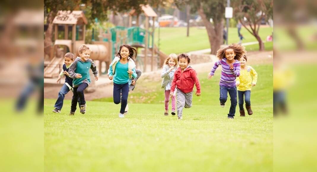 Importance and benefits of outdoor play for children - Misskyra.com