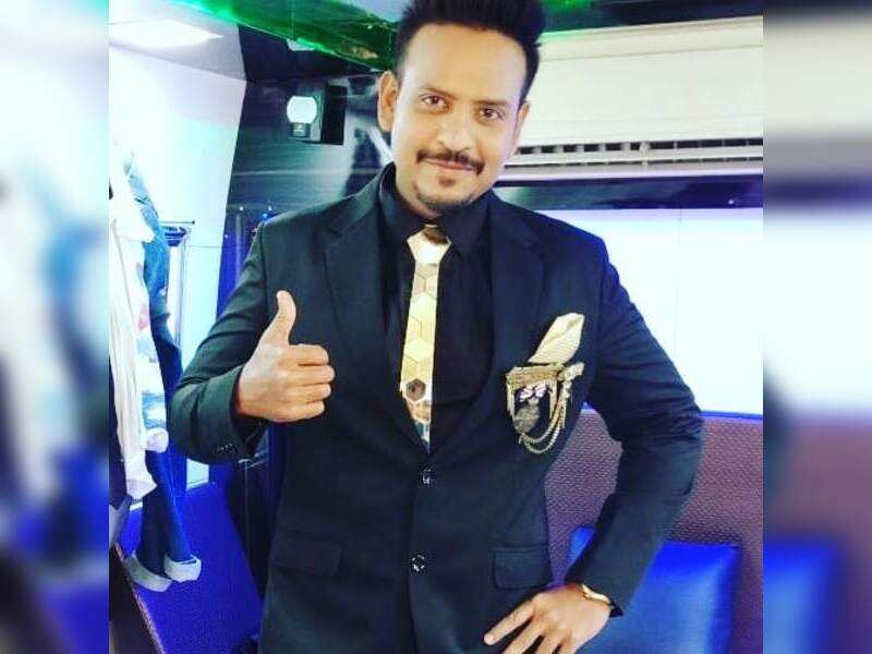 Akul Balaji attends Kumbh mela - Times of India