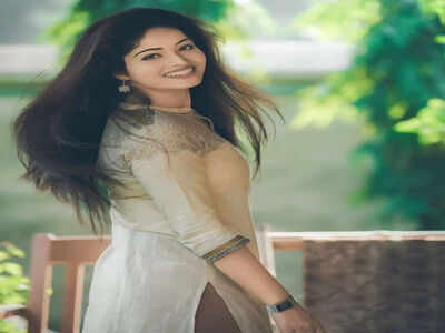 Ishani Ghosh to debut in Nehal Dutta’s ‘Jio Jamai’ | Bengali Movie News ...