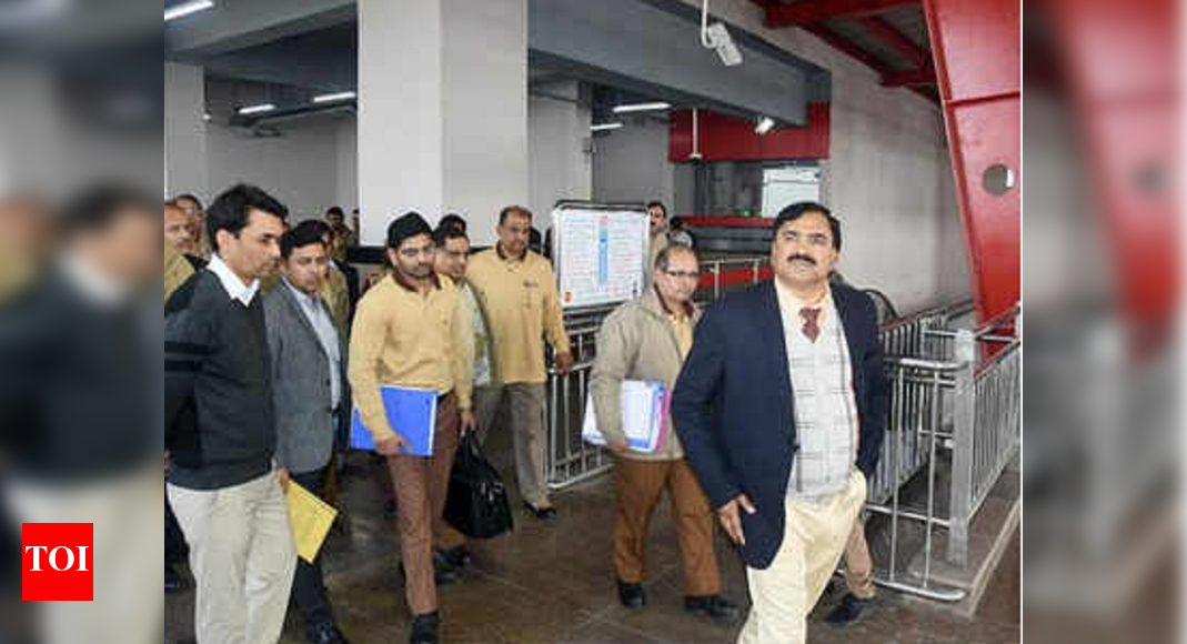 Metro rail safety commissioner clears Dilshad Garden-New Bus Adda line ...