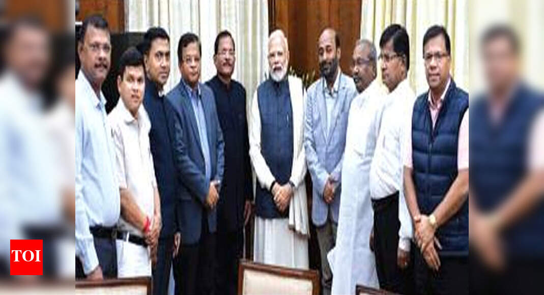 Will look for a solution to mining issue, says PM Narendra Modi | Goa ...