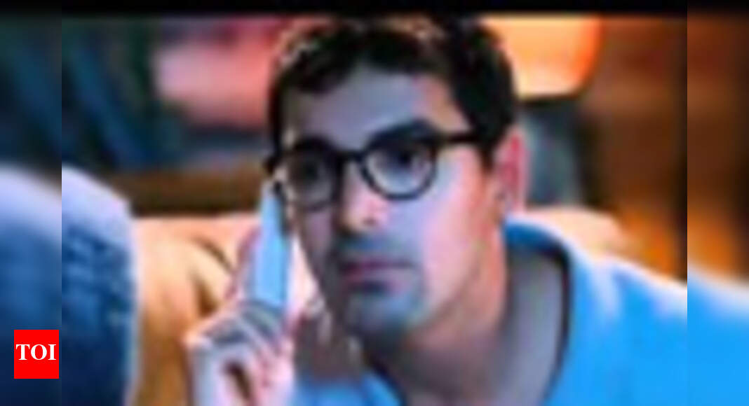 Jhootha Hi Sahi: Movie Review | Hindi Movie News - Times of India