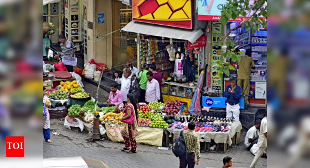 Prominent display of hawkers' licenses made mandatory in Pune | Pune ...
