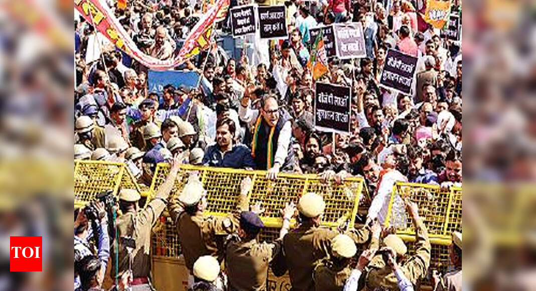 BJP workers protest across Rajasthan, hundreds court arrest | Jaipur ...