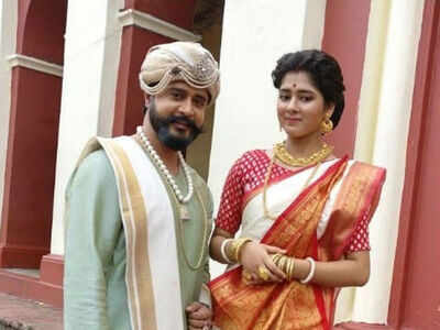 Team ‘Rani Rashmoni’ celebrates Saraswati puja on the sets - Times of India