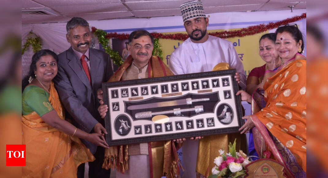 Tarun Vijay conferred Thirukuralin Porwal award in Muscat | India News ...