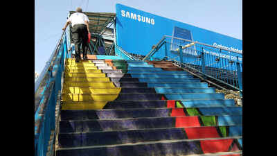 Noida plans five new foot over-bridges | Noida News - Times of India