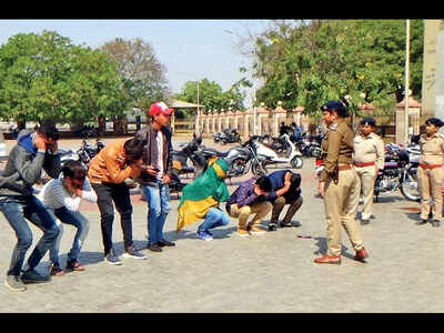 Valentine’s Day turns sour for youths in Jamnagar | Rajkot News - Times ...