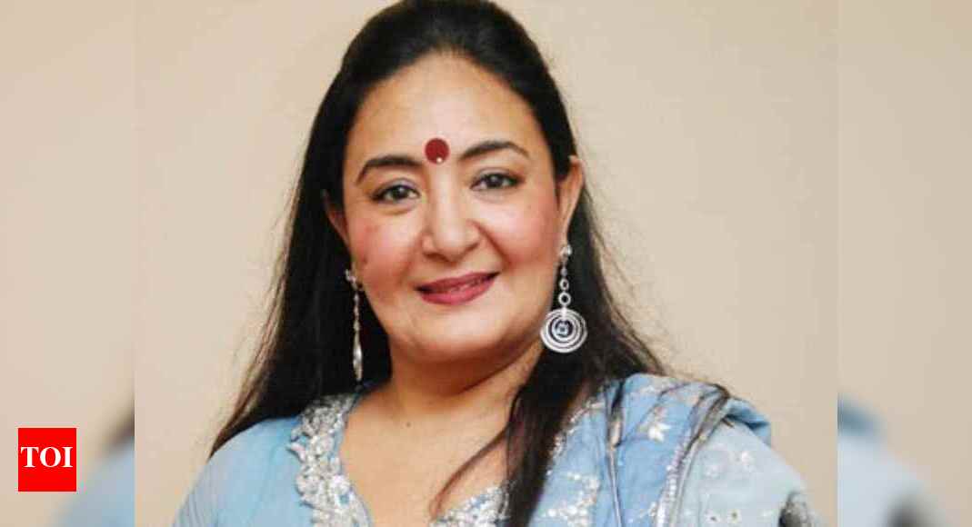 Singer Jaspinder Narula breaks down on-air and urges PM Narendra Modi ...