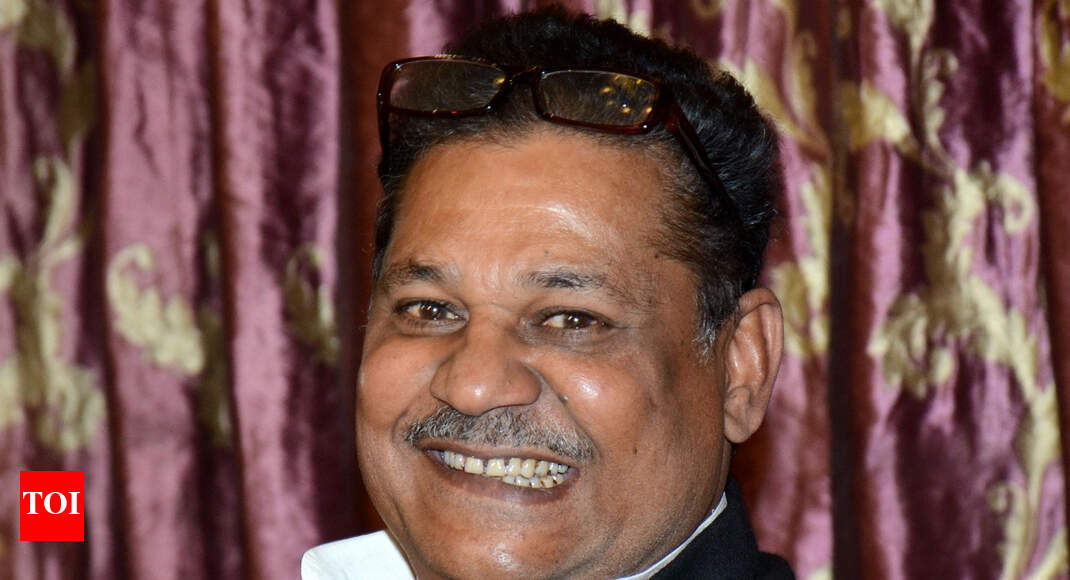 Kirti Azad to join Congress on Monday | India News - Times of India