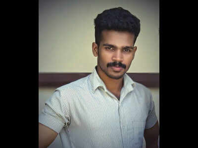 Engineer falls to death from Metro's viaduct | Kochi News - Times of India