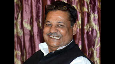 Cricketer-turned-politician Kirti Azad joins Congress | Delhi News ...