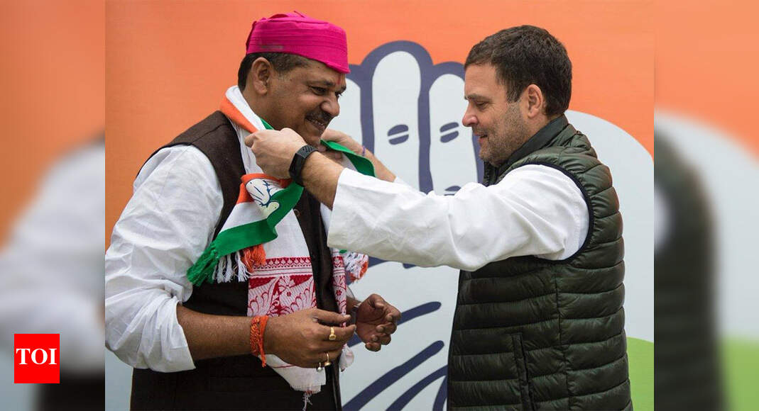 Cricketer-turned-politician Kirti Azad joins Congress | India News ...