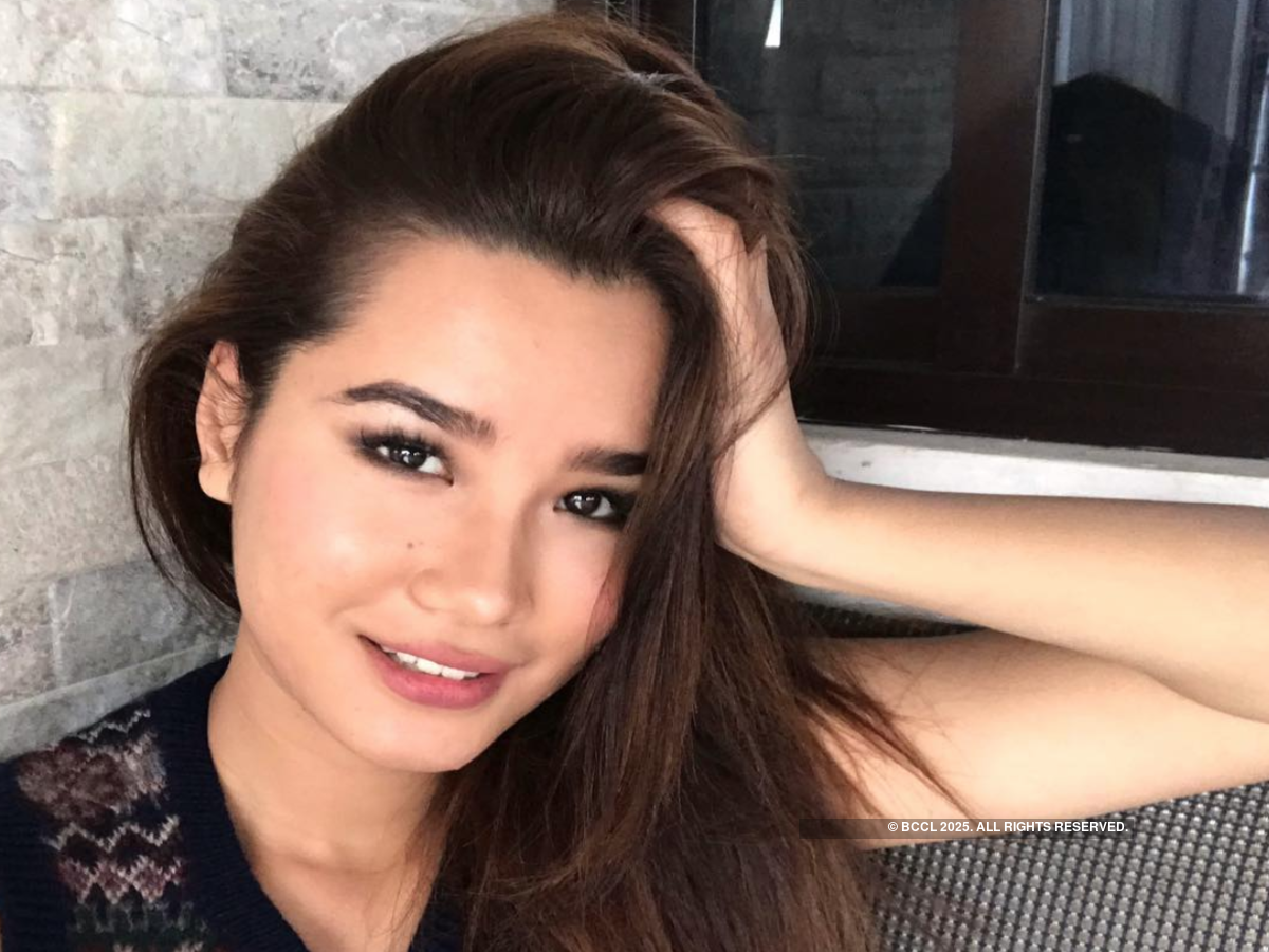 Peden Ongmu looks vibrant and bold in her new photoshoot