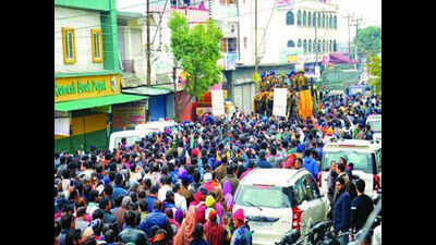 Major Chitresh Bisht cremated with full state honours in Haridwar ...