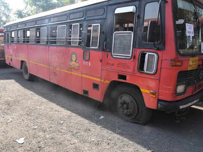 900 women apply for ST bus driver posts | Mumbai News - Times of India