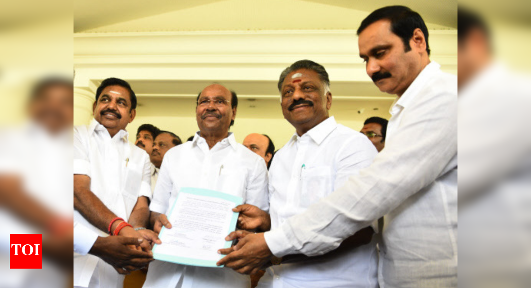 DMK alliance with Congress contradictory to Karunanidhi's stand: AIADMK ...