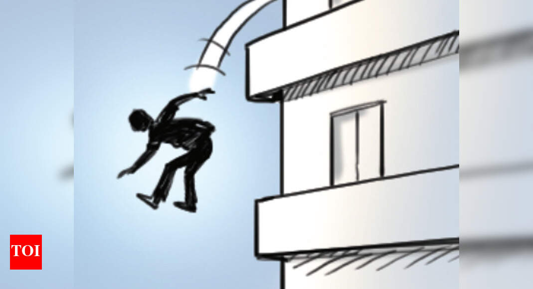 Man jumps to death from building | Vadodara News - Times of India