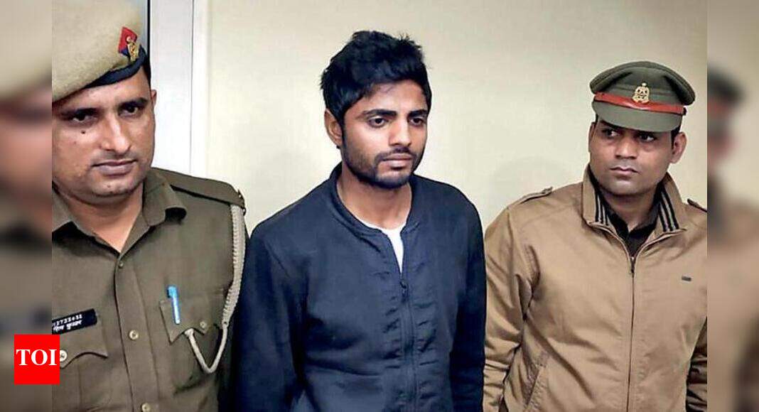 Gangster runs show from jail, with help from prison guards | Noida News ...
