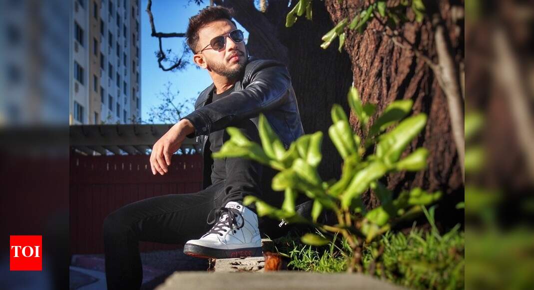 Anindya Chatterjee takes a break from work | Bengali Movie News - Times ...