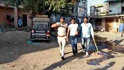 Fight among kids snowballs into communal clash in Khambhat | Vadodara ...